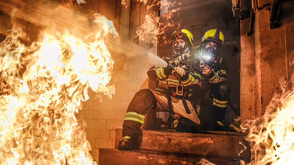 112Rescue Dortmund: Seiz stellt den Handschuh „Fire-Fighter Nova“ vor ...